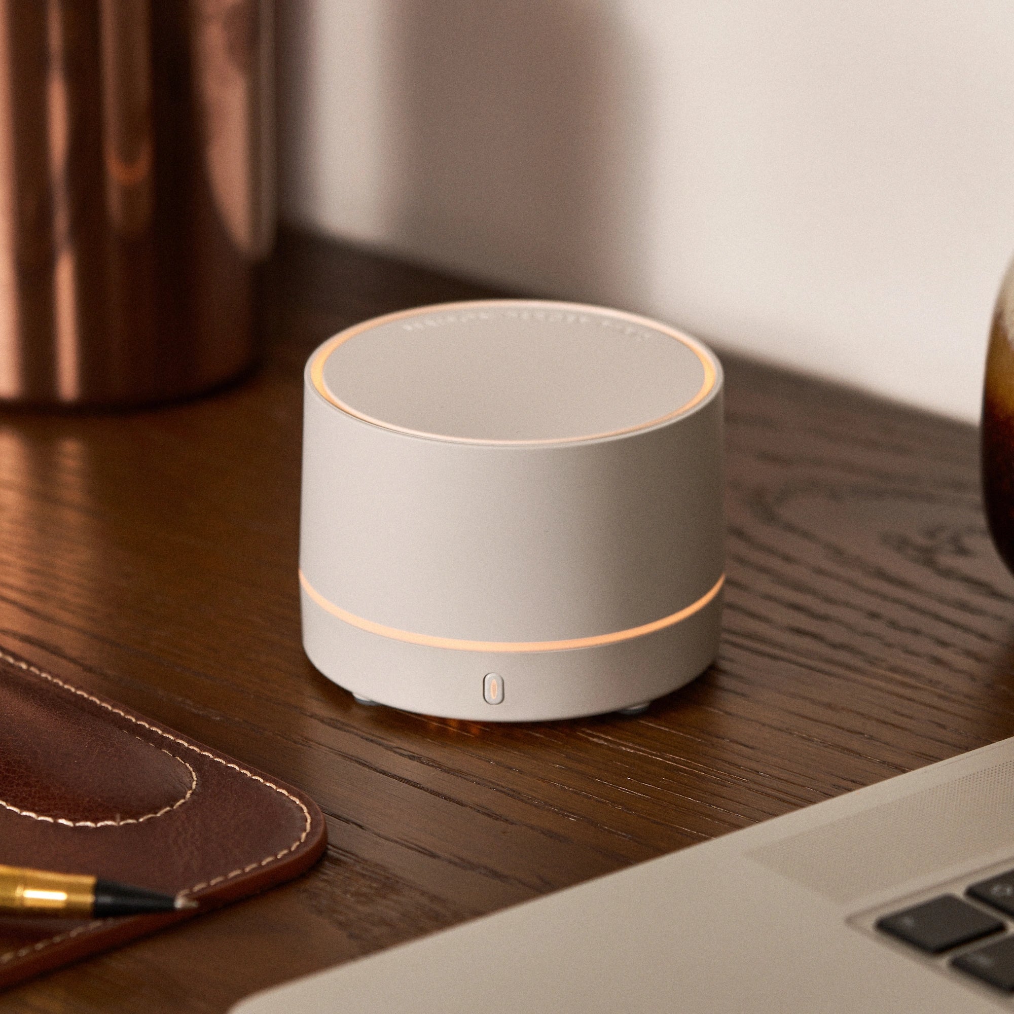 White Nomad Mist Diffuser – Bubbles Showers and Bathrooms