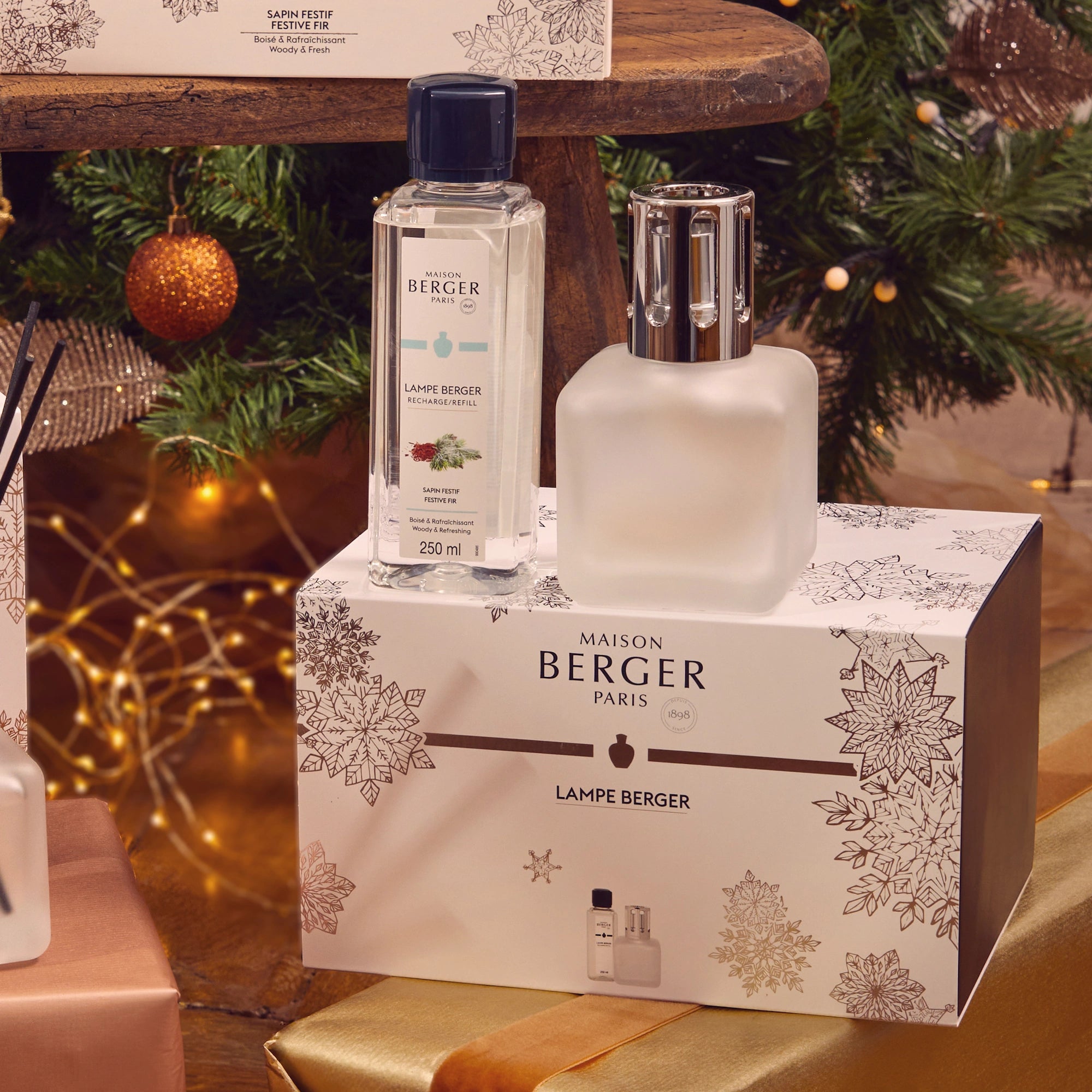 Ice Cube Winter Frosted Cube Festive Fur Lamp Berger Gift Set – Bubbles ...